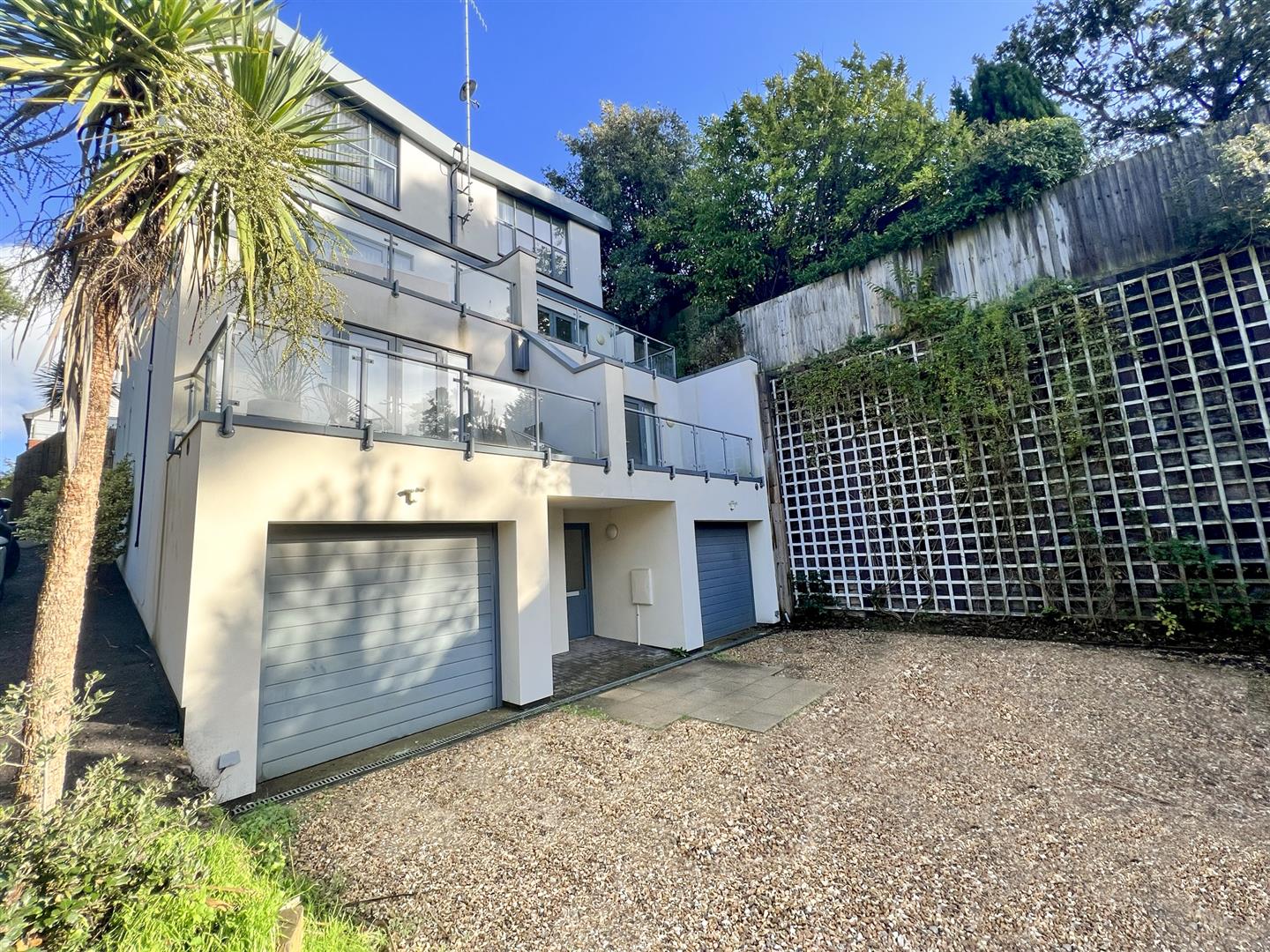 Ledgard Close, Poole Dorset | Edwards Estate Agents