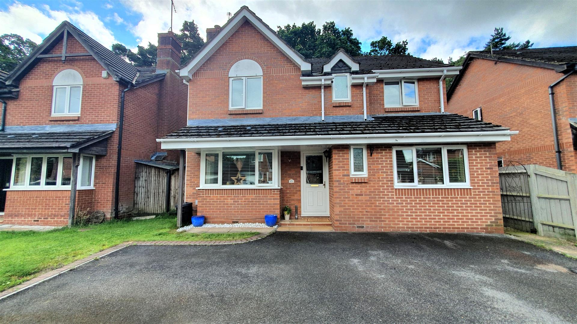 Hazelwood Drive, Verwood | Edwards Estate Agents