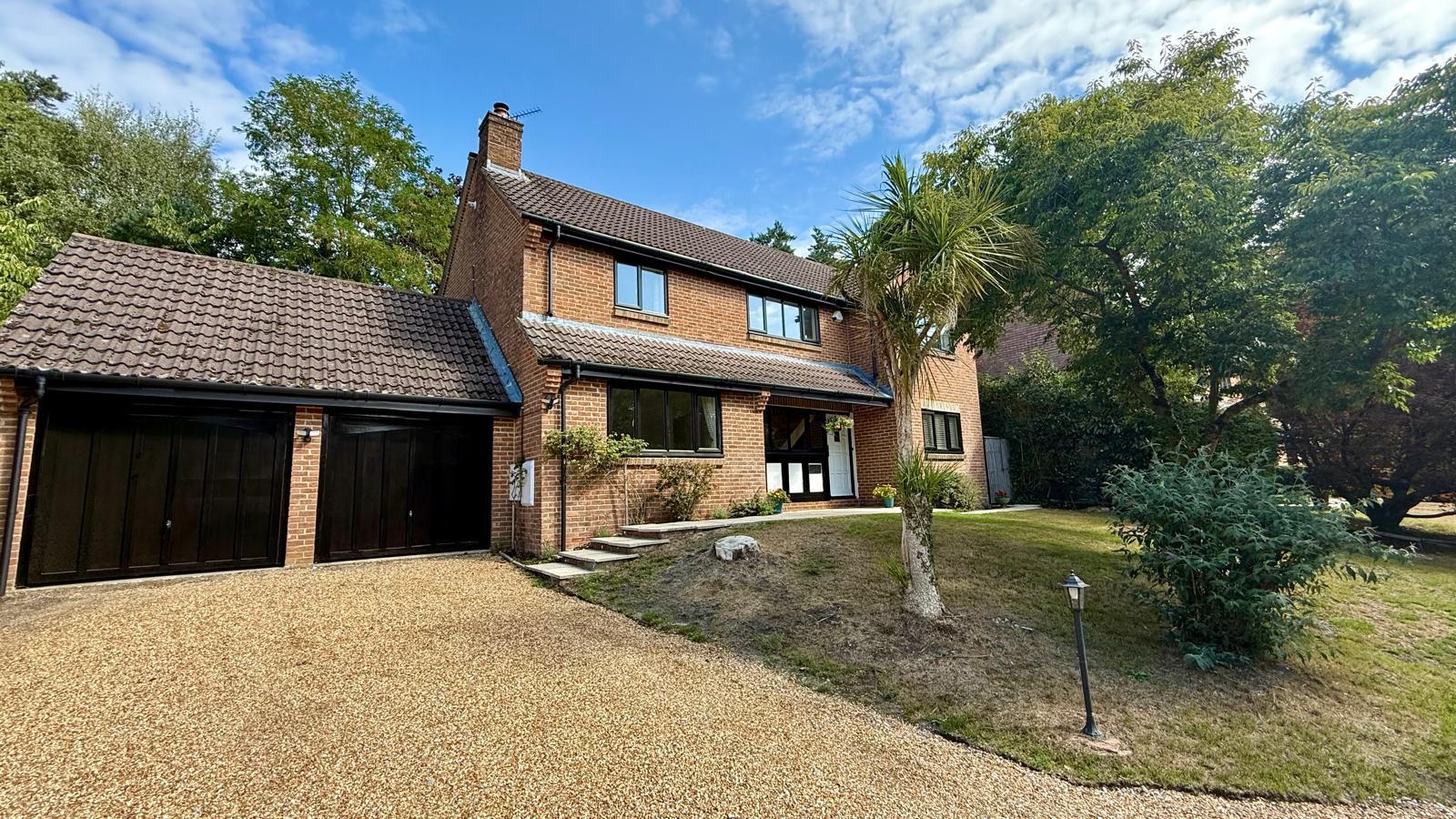 Whitfield Park, Ringwood | Edwards Estate Agents
